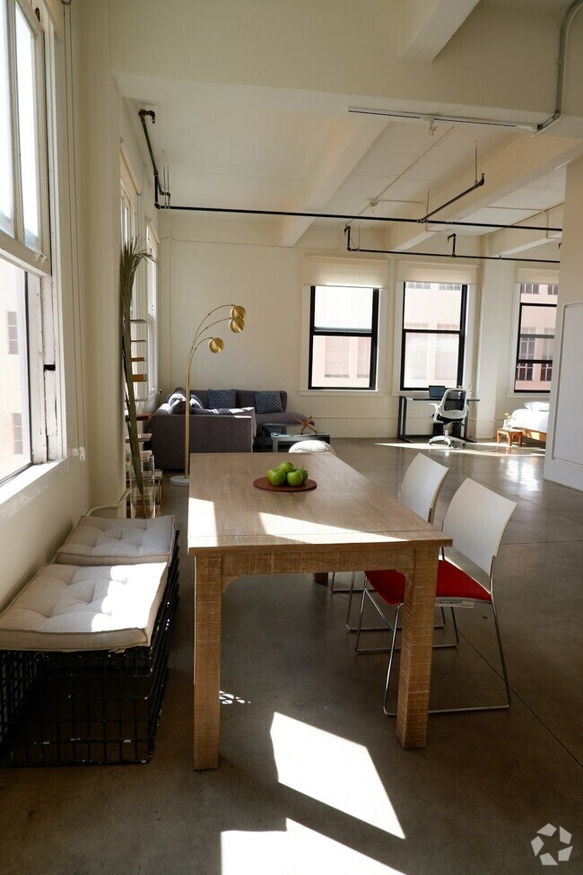 Historic Downtown LA Apartments for Rent with a Yard - Los Angeles, CA ...
