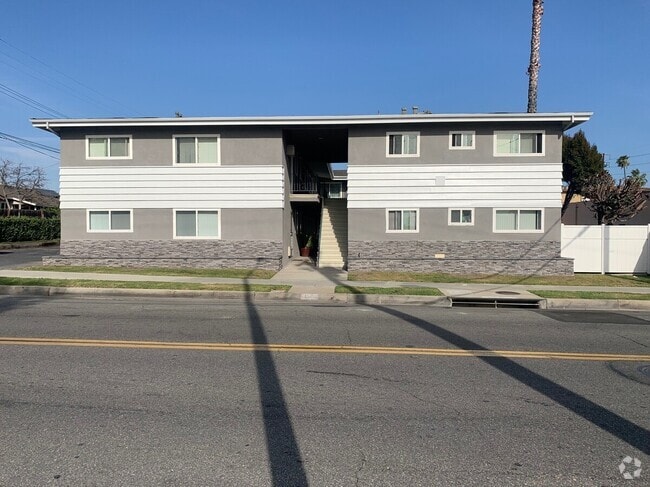 Morningside on the Park Apartments under $2,000 - Whittier, CA - 1 ...