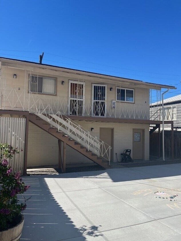 544 Roberts St Unit B, Reno, NV 89502 - Room for Rent in Reno, NV ...