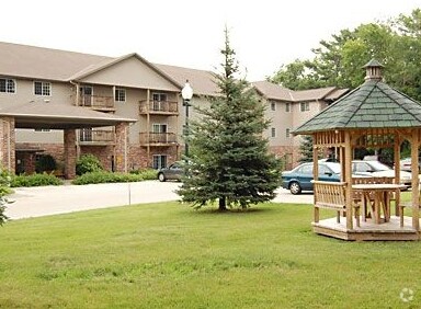 New Apartments for Rent with a Walk-In Closet in Valmy WI