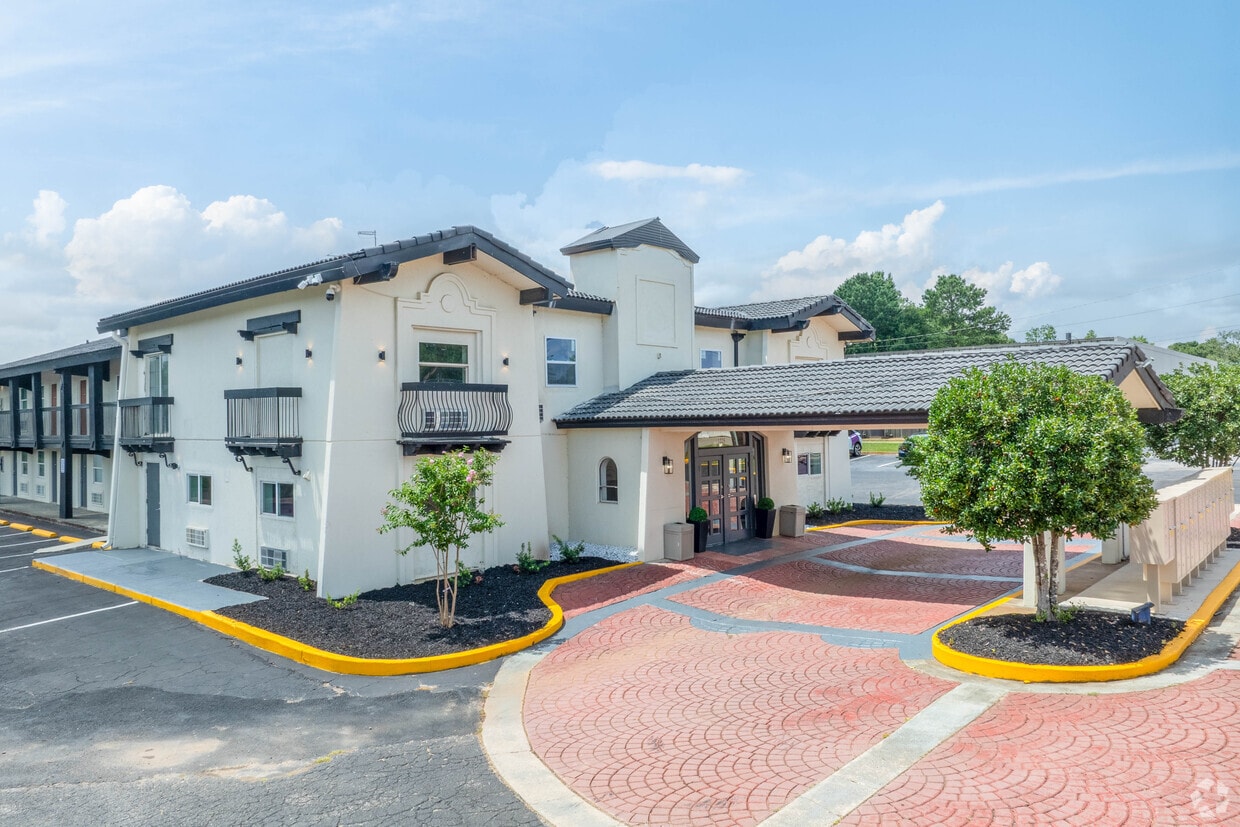 Broad View - 1335 Garner Ln Columbia, SC 29210 | Apartments.com