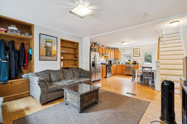 938 N Orianna St, Philadelphia, PA 19123 - Townhome Rentals in ...