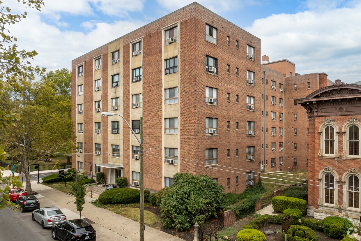 Washington Place Apartments - 518 E Town St Columbus, OH 43215 ...