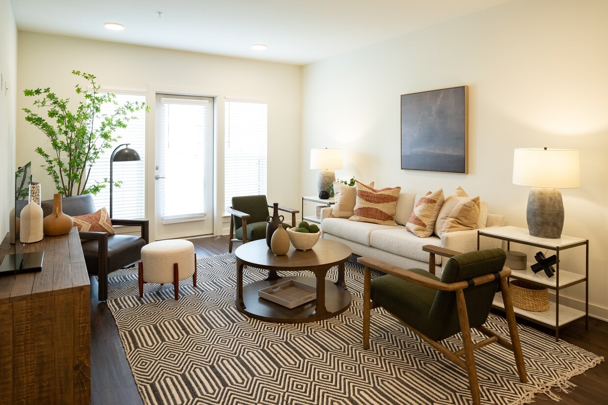 Station 75 Apartments at McDonough - 1301 Academic Pky Locust Grove, GA ...