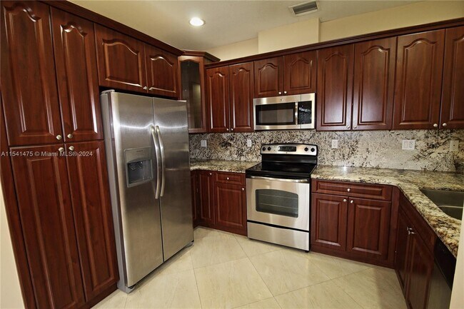 15565 SW 10th Ln, Miami, FL 33194 - House Rental in Miami, FL ...