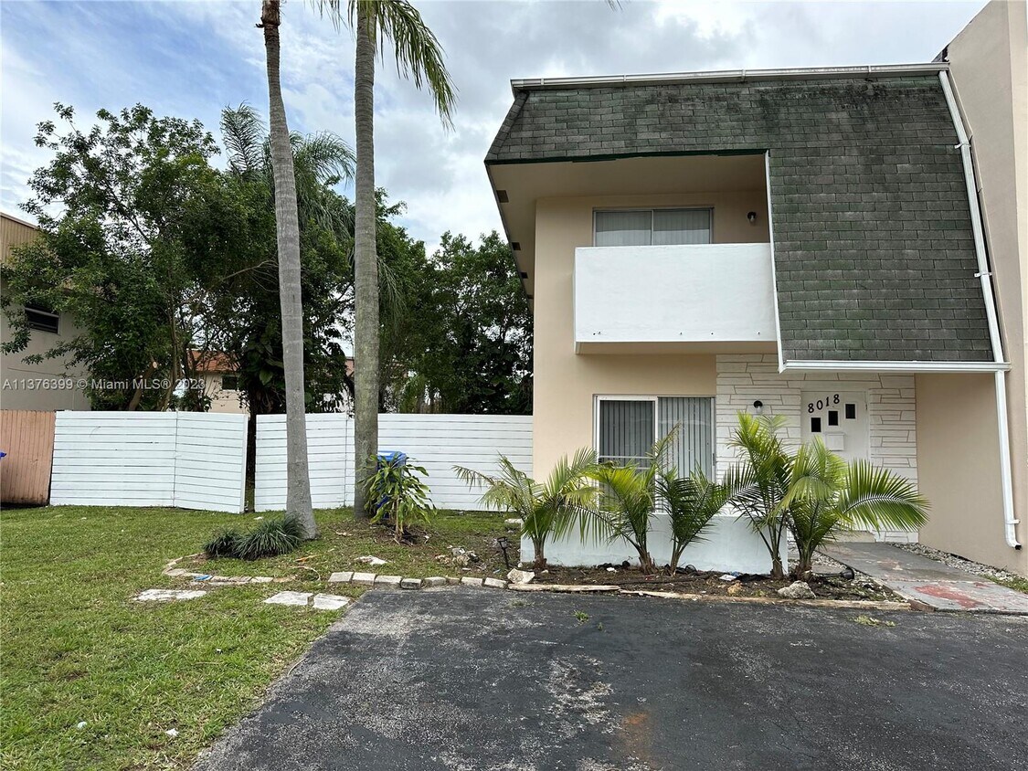 8018 SW 5th St, North Lauderdale, FL 33068 - House Rental in North ...