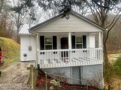 5357 Right Fork Maces Creek Rd, Viper, KY 41774 - House Rental in Viper ...