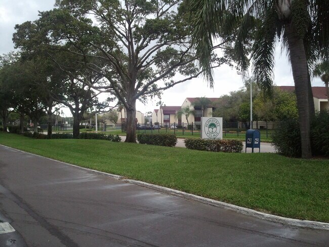 11538 7th Ln N Unit 1310, Saint Petersburg, FL 33716 - Condo for Rent ...