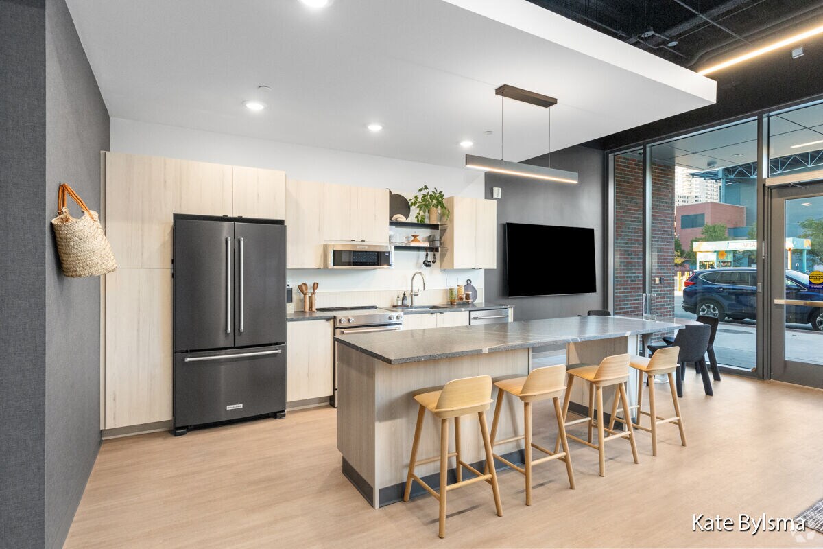 KMG Prestige Property Management Company | Apartments.com