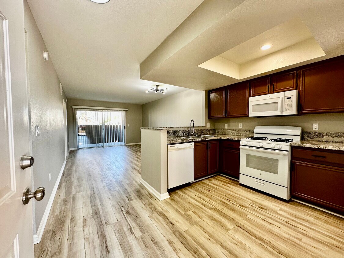 8070 W Russell Rd Unit 1081, Las Vegas, NV 89113 - Condo for Rent in ...