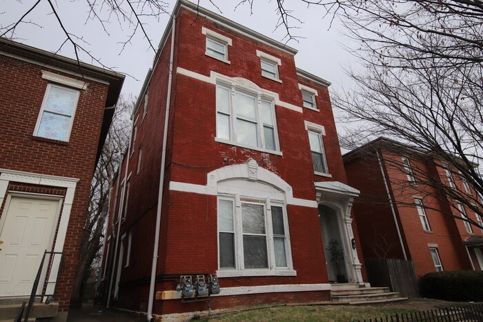1507 W Jefferson St Unit 1, Louisville, KY 40203 - Room for Rent in ...