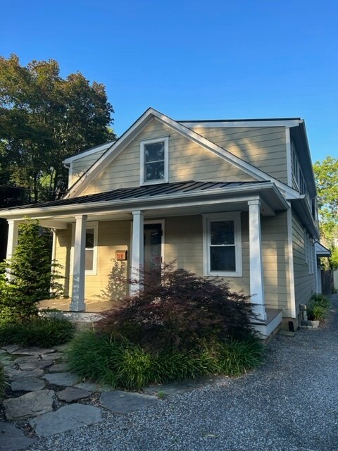 81 N Main St, New Hope, PA 18938 - House Rental in New Hope, PA ...
