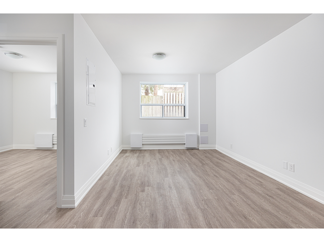 2701 Eglinton Ave W, Toronto, ON M6M 1T9 Apartments - 2701 Eglinton Ave W Toronto, ON ...