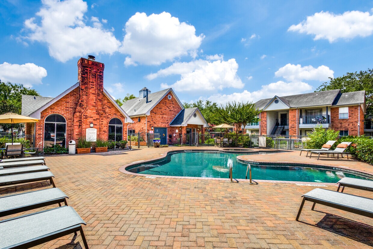 Monarch Medical Center - Apartments in Houston, TX | Apartments.com