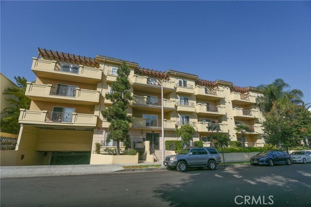 11911 Mayfield Ave Unit 102, Los Angeles, CA 90049 - Condo for Rent in ...