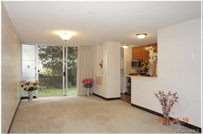647 Kunawai Ln Unit 103, Honolulu, HI 96817 - Room for Rent in Honolulu ...
