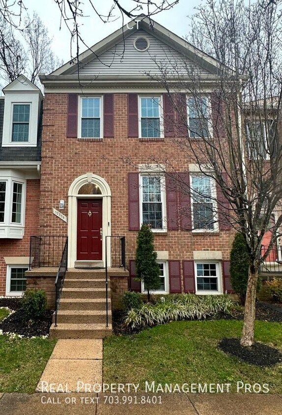 12338 Fox Lake Ct, Fairfax, VA 22033 - Townhome Rentals in Fairfax VA ...