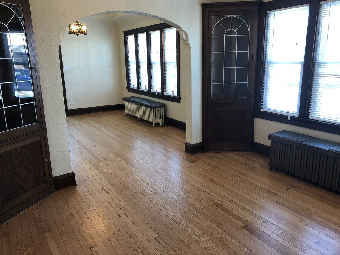 901 E Center St Unit 903-A E Center St (Upper rear), Milwaukee, WI ...