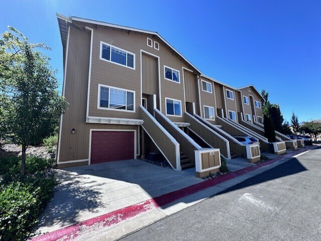 4652 Kathleen Denise Ln, Reno, NV 89503 - Townhome Rentals in Reno NV ...