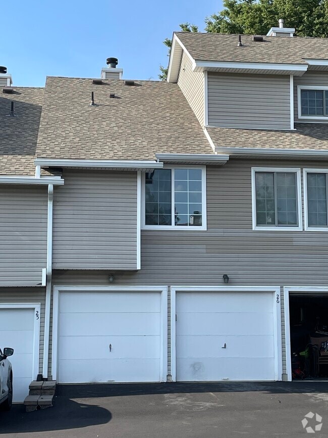 Bernards Highlands Apartments for Rent with a Swimming Pool - Basking ...