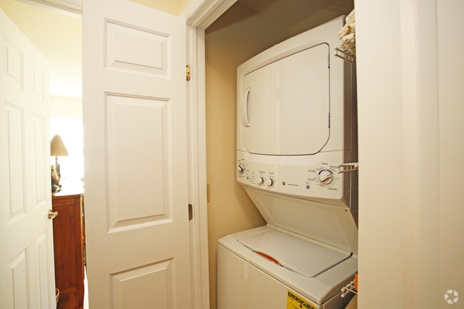 The Heights at Spring Lake - Apartments in Spring Lake, NJ | Apartments.com