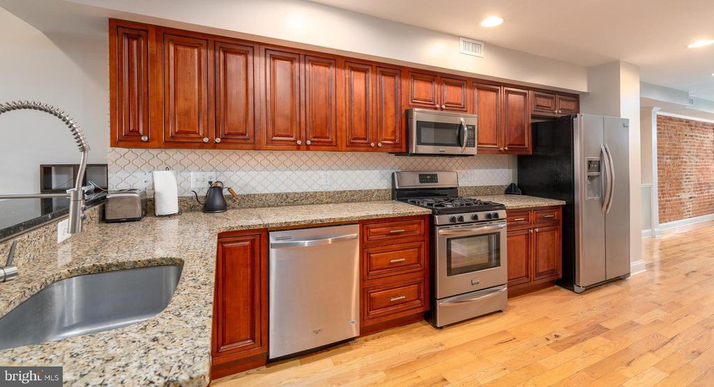 1825 Light St, Baltimore, MD 21230 - Townhome Rentals in Baltimore MD ...