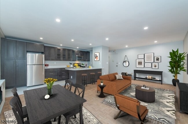 467 Valley St Unit 2B, Maplewood, NJ 07040 - Condo for Rent in ...