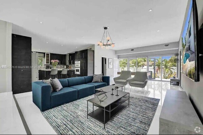 Central Golf of Hollywood Gated Apartments for Rent - Hollywood, FL - 4 ...