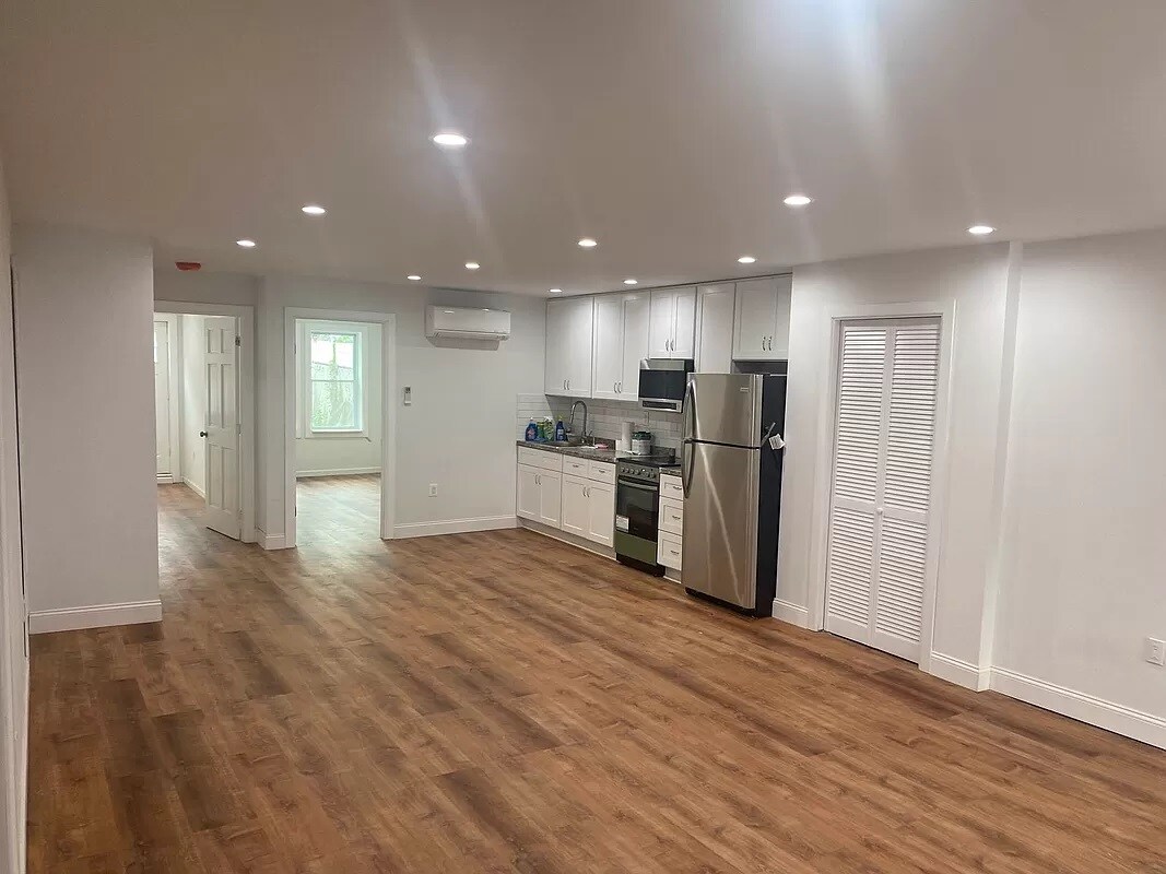 28 Pilling St Unit 1, Brooklyn, NY 11207 - 28 Pilling St Brooklyn, NY ...