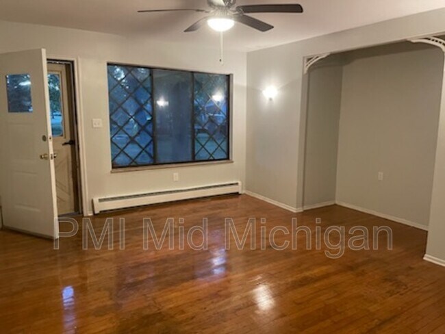 1375 Lincoln Ave, Mount Morris, MI 48458 - House Rental in Mount Morris, MI | Apartments.com