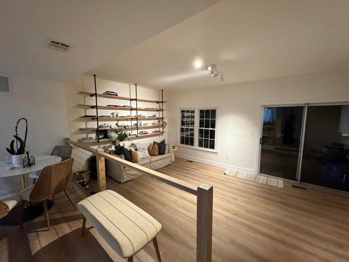 10131 Maple Leaf Dr, Gaithersburg, MD 20886 | Apartments.com