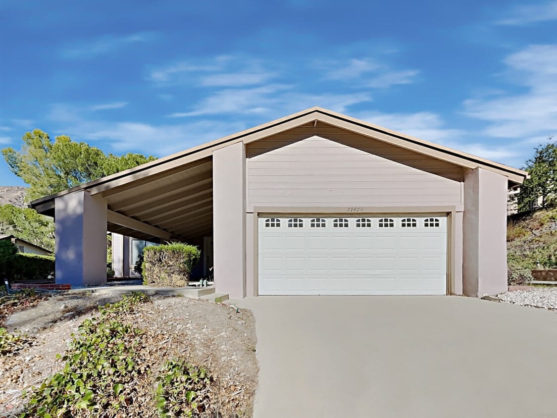 11474 Dellmont Dr, Los Angeles, CA 91042 | Apartments.com