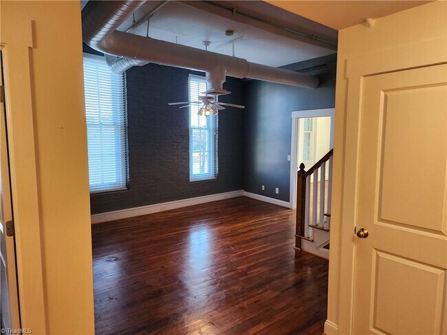 165 Virginia St Unit 404, Mount Airy, NC 27030 - Condo for Rent in ...