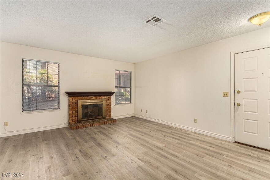 5576 W Rochelle Ave. Unit 16B, Las Vegas, NV 89103 | Apartments.com