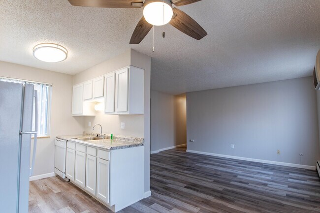 Sage Creek Apartments - Apartments in Aurora, CO | Apartments.com