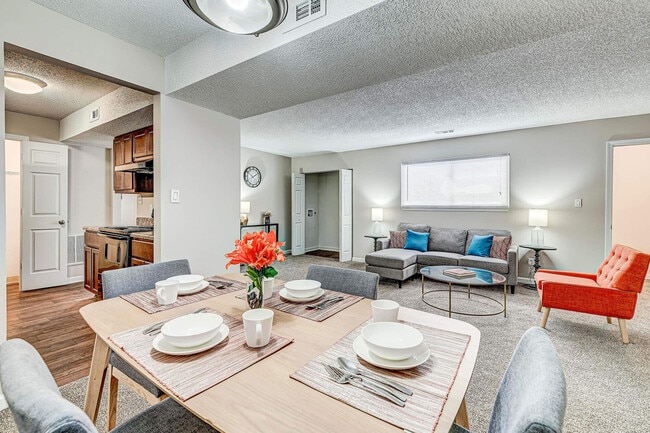 Westpark Townhomes Apartments for Rent with a Walk-In Closet ...