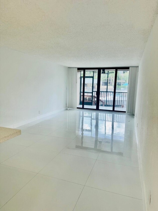 9 Royal Palm Way Unit 102, Boca Raton, FL 33432 - Condo for Rent in ...