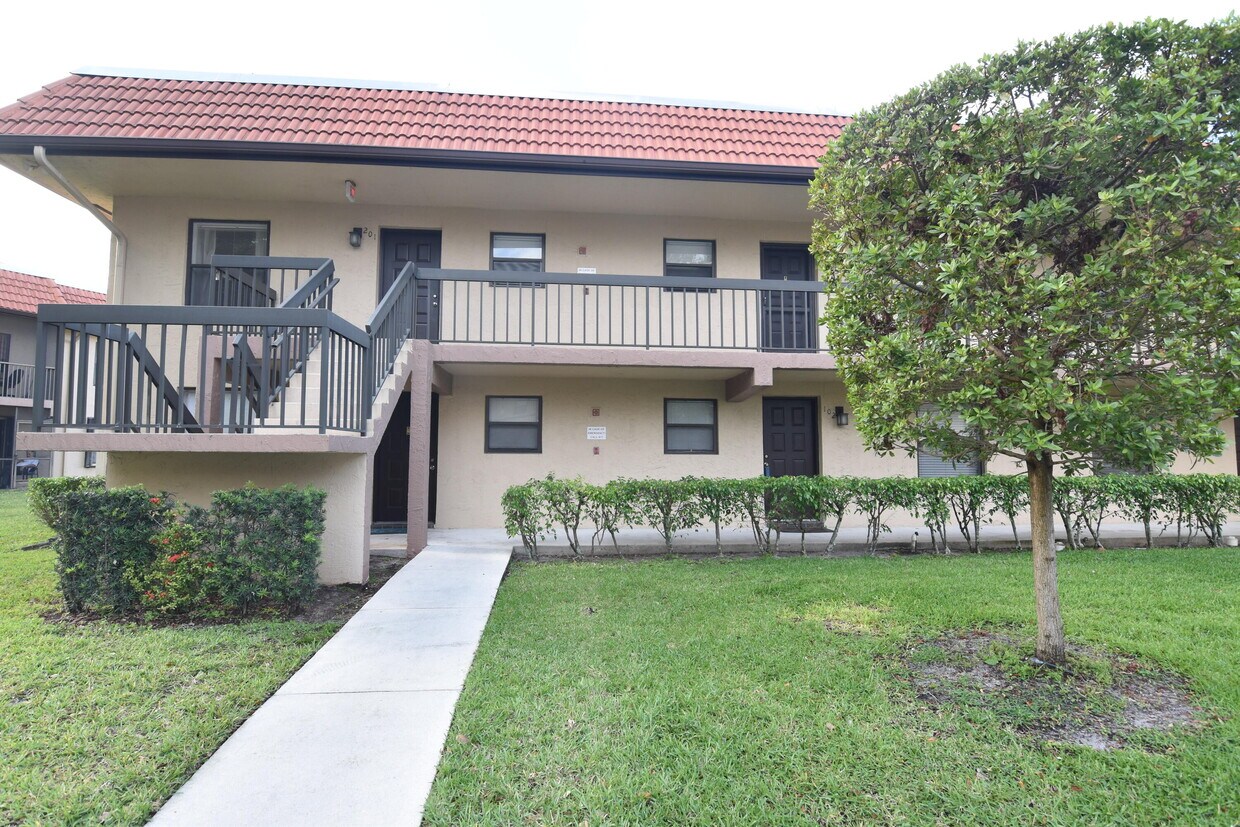 21895 Lake Forest Cir Unit 102, Boca Raton, FL 33433 - Condo for Rent ...