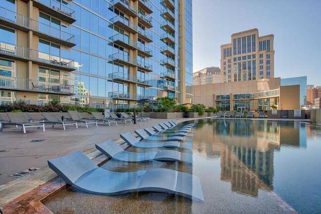 Glass House by Windsor Apartments - Dallas, TX | Apartments.com