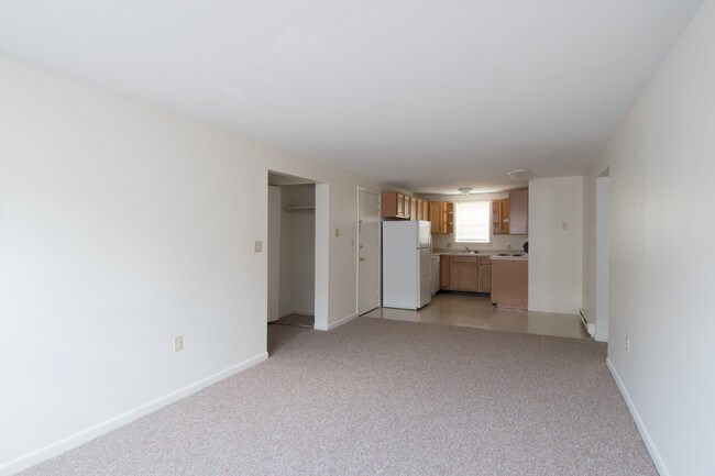 Ashley Arms Apartments - West Springfield, MA | Apartments.com