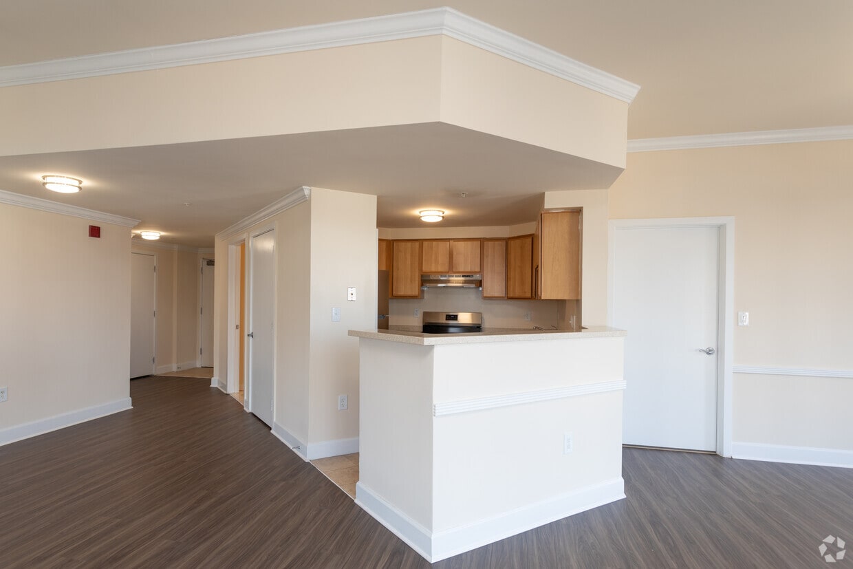 8 Howard and The 305 - 8 N Howard St Baltimore, MD 21201 | Apartments.com