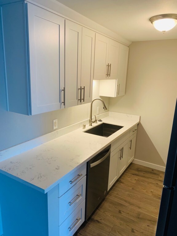 9511 Roosevelt Way NE Unit 202, Seattle, WA 98115 - Room for Rent in ...