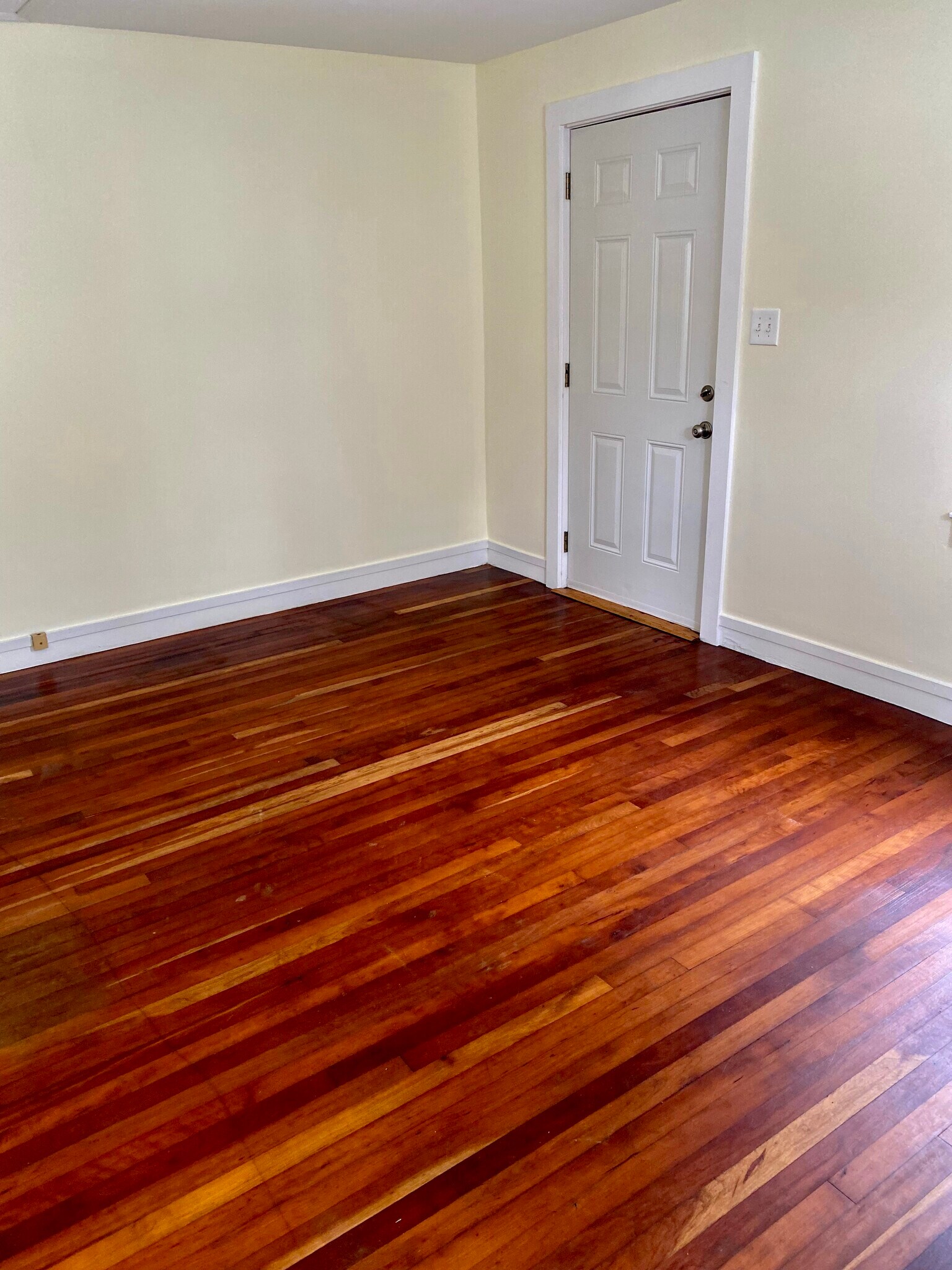 8 Boush St Unit 8 Boush St, Kittery, ME 03904 - 8 Boush St Kittery, ME ...