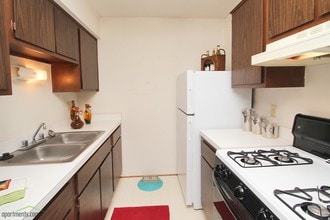 Rivers Edge Apartments Rentals - Waterford, MI | Apartments.com