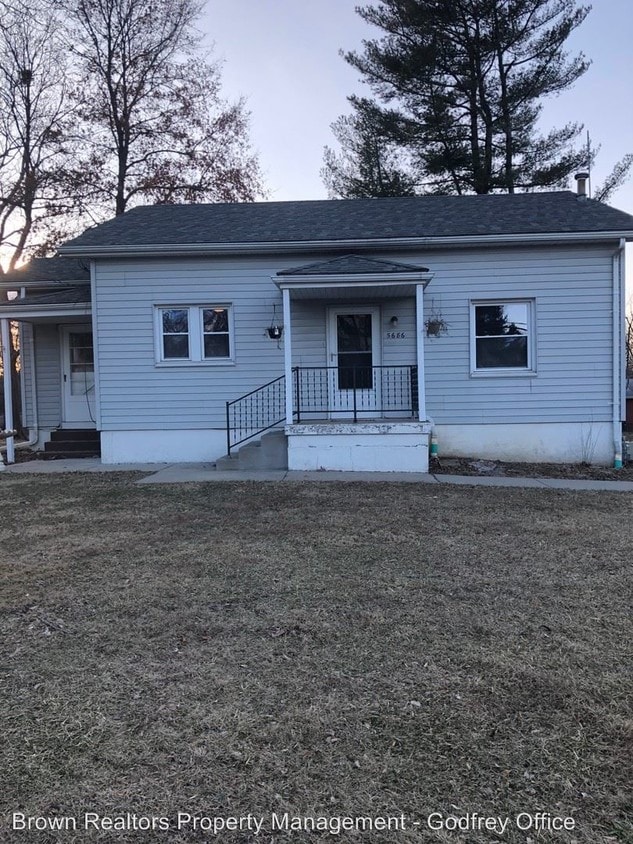5686 Humbert Rd, Godfrey, IL 62035 - House Rental in Godfrey, IL ...