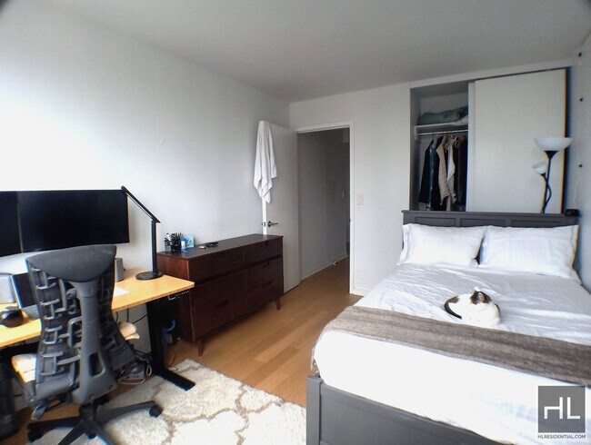 124 W 60th St Unit 41D, New York, NY 10023 | Apartments.com