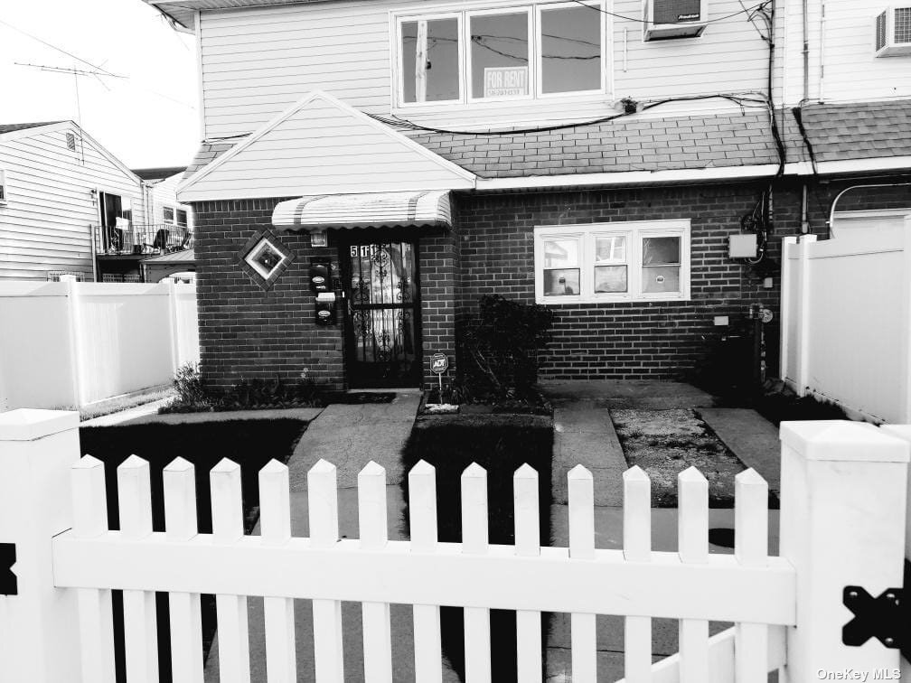 511 Beach 65Th St, Queens, NY 11692 - House Rental in Queens, NY ...