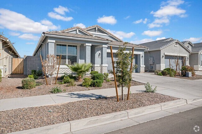 Cheatham Farms Apartments for Rent with Washer & Dryer - Phoenix, AZ ...