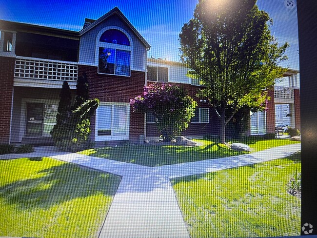 Bateman Farms Apartments for Rent with Hardwood Floors - West Jordan ...