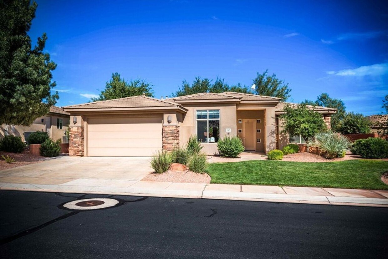 253 S 260 W, Ivins, UT 84738 - House Rental in Ivins, UT | Apartments.com